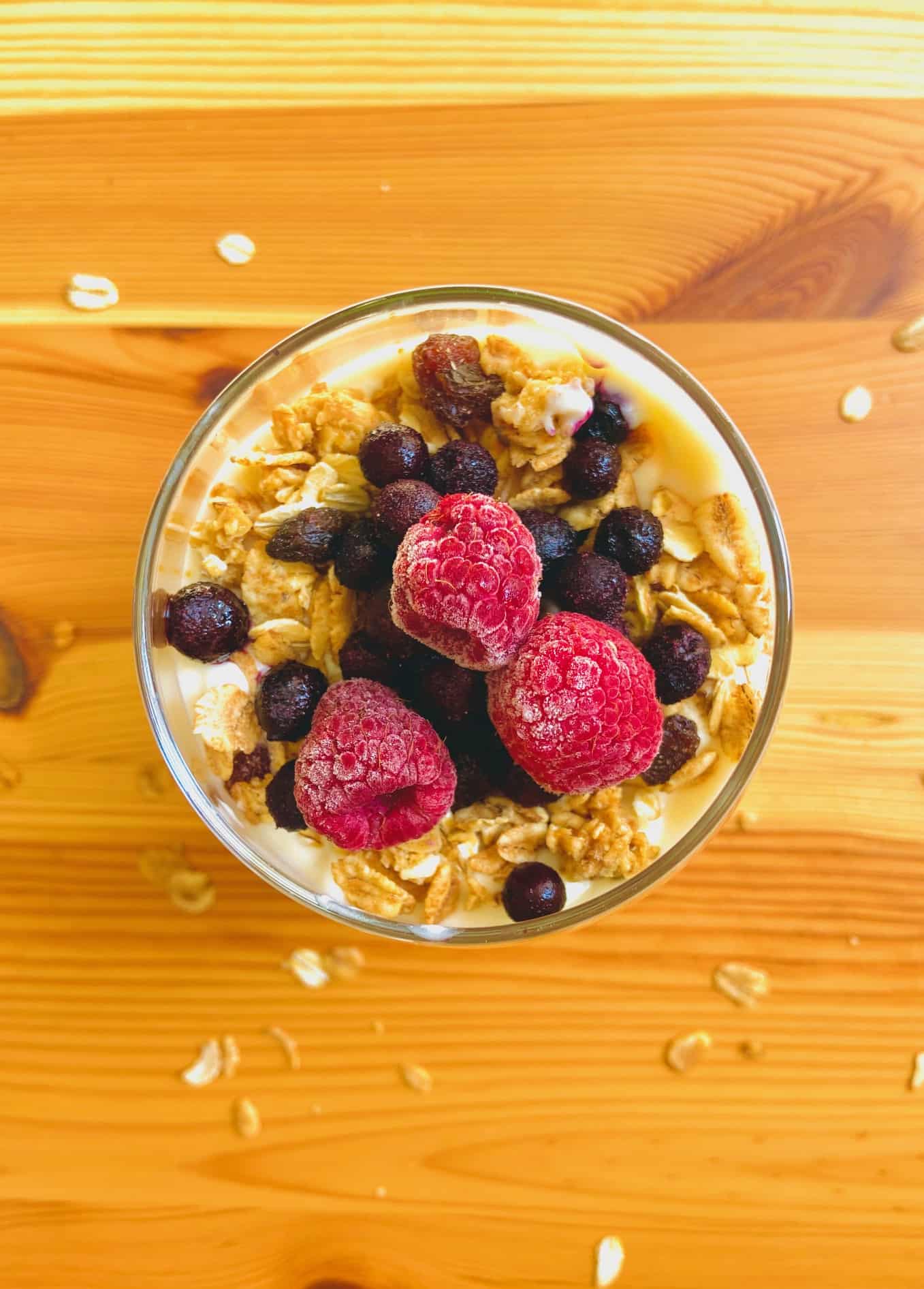 Beautiful Berry Patriotic Vegan Yogurt Parfait - 5 Minute Recope